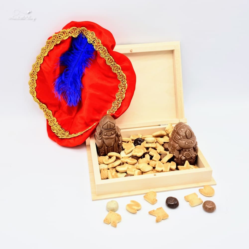 Wooden Sinterklaas Book with Name | Fast delivery | Nice Little Things